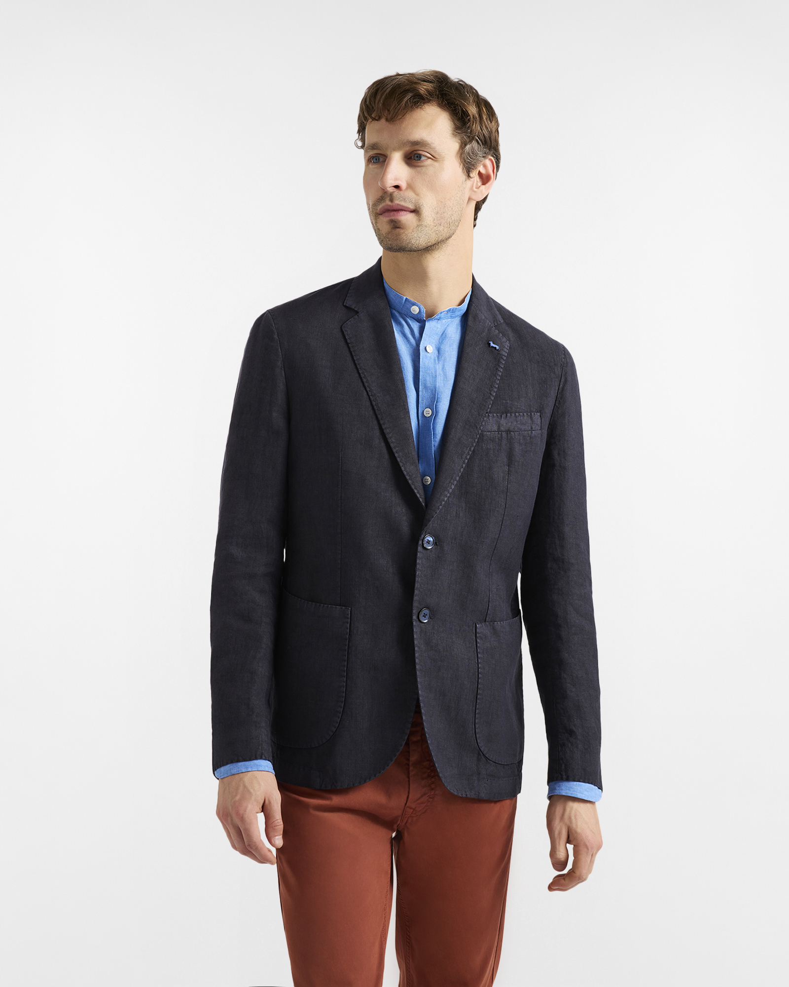 Single-breasted jacket in pure linen